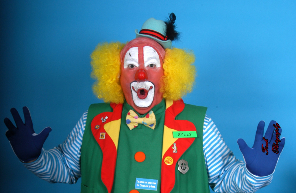 Beja Shrine Clowns - Beja Shrine Circus, 1950 Bond Street, Green Bay ...